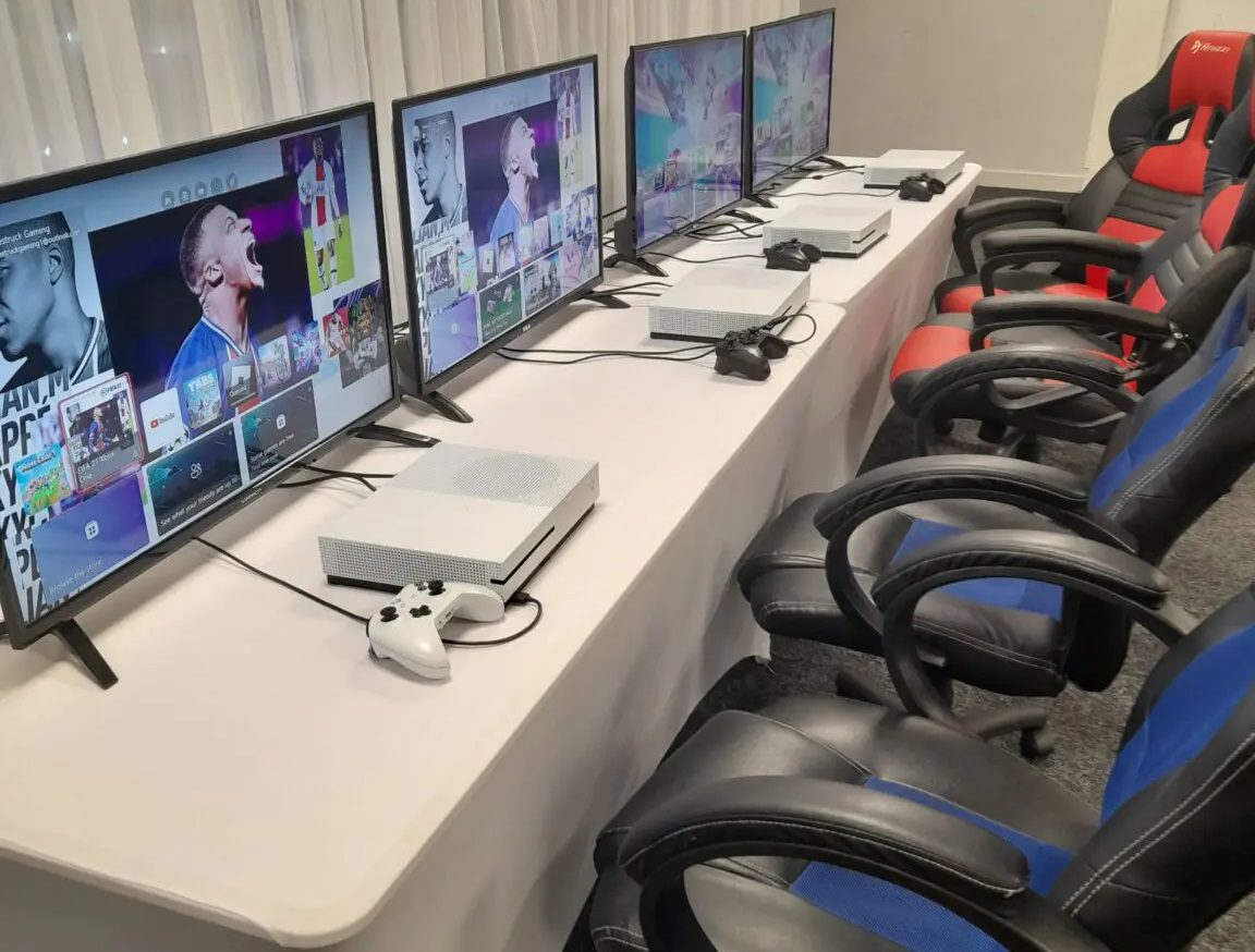 Ultimate Gaming Corner | Arcade gaming plus Xbox and Playstation